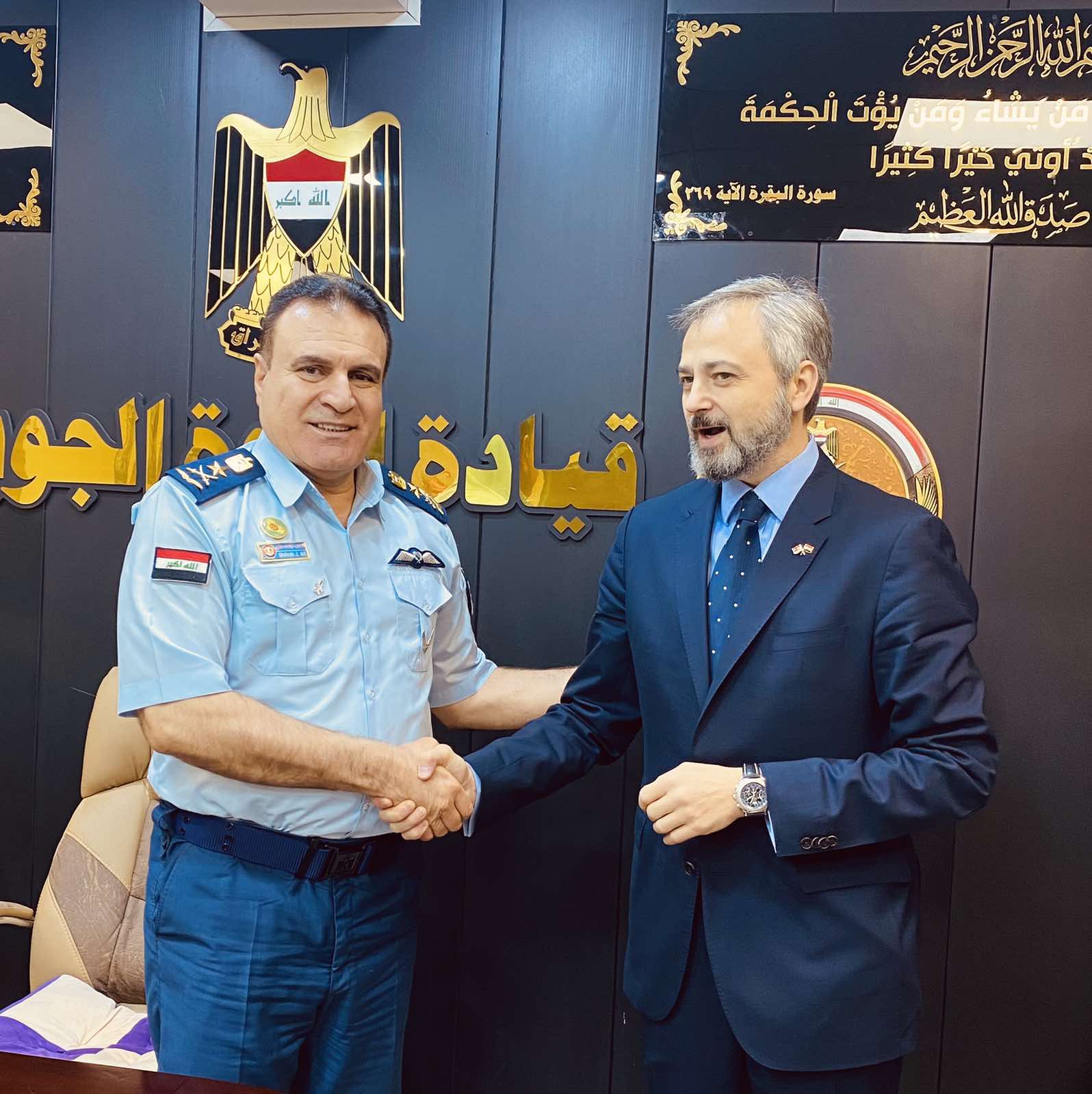 Irak: Ambasador Balov sa komandantom Ratnog vazduhoplovstva ...